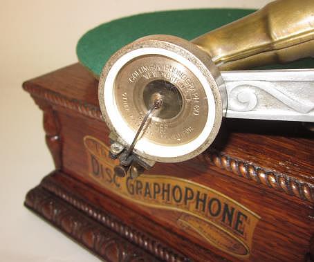 DISC GRAPHOPHONE TYPE